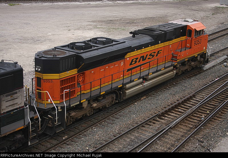 BNSF 9353